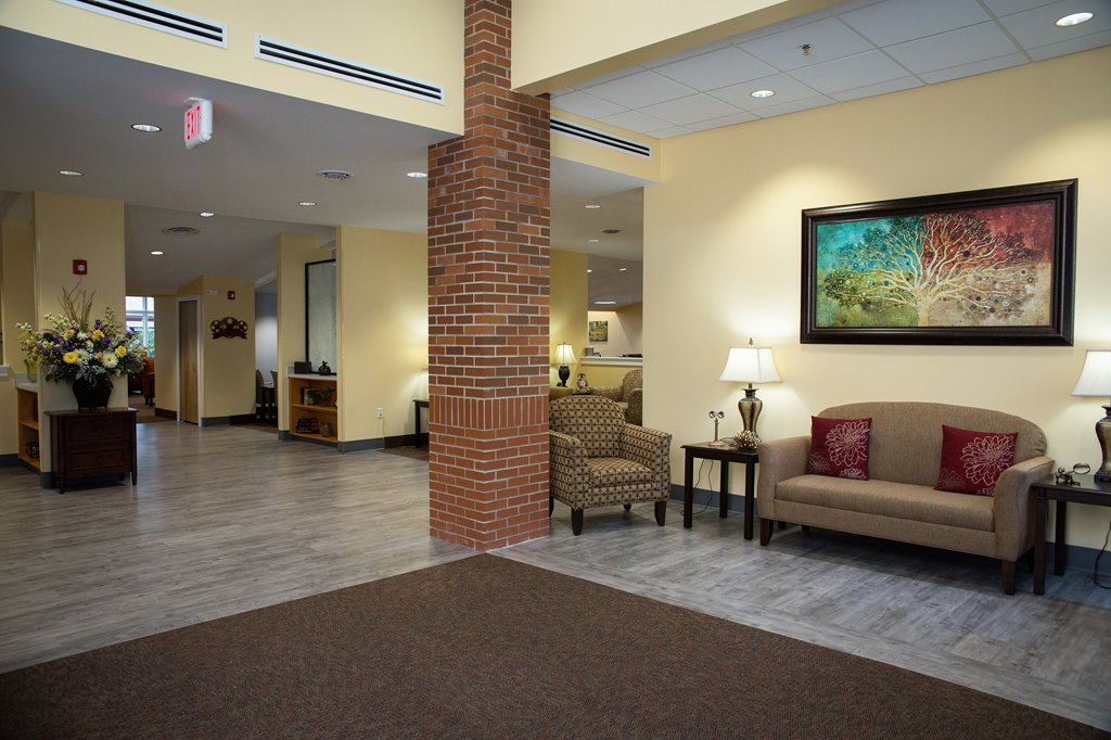 Cardinal Retirement Village | A Place for Mom